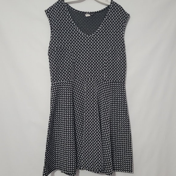Pinc | Dresses | Pinc Black And White Skater Dress Ladies 2x | Poshmark